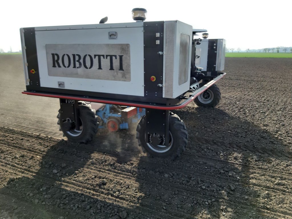 Robotti seje v Čechách rekordy | Agroportal24h.cz