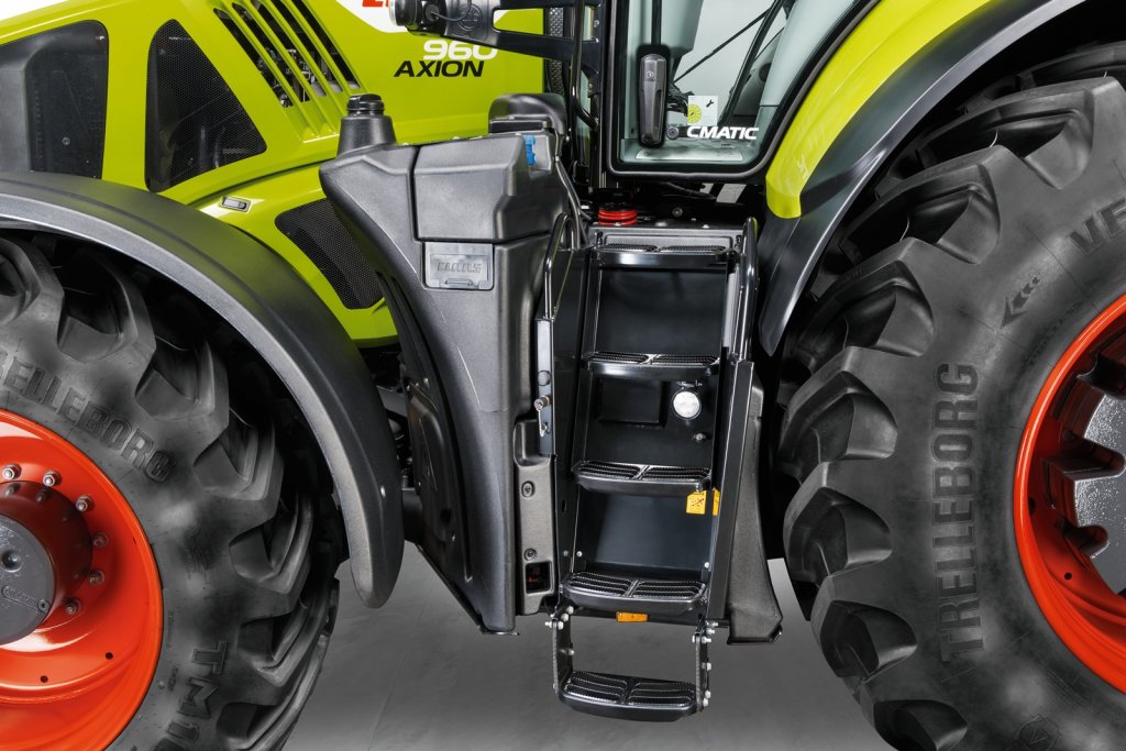 Chytřejší a efektivnější než kdy dříve. Přijíždí nový Claas Axion 900 ...