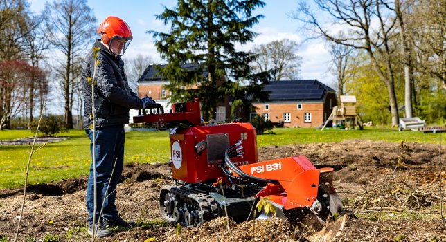 Pařezová fréza VOGT FSI B31 TRACK s hydraulickým kotoučem ...
