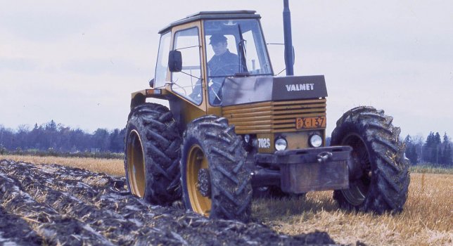 Valmet 702S poskytoval se standardní výbavou dobré výkony ...