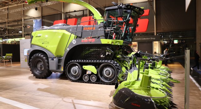 Řezačka Claas Jaguar 990 Terra Trac ve výročním provedení ...