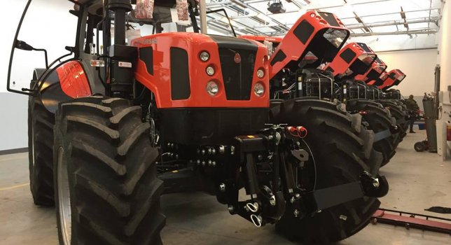 Nový Ursus s vlastní převodovkou si brousí zuby na český Crystal ...